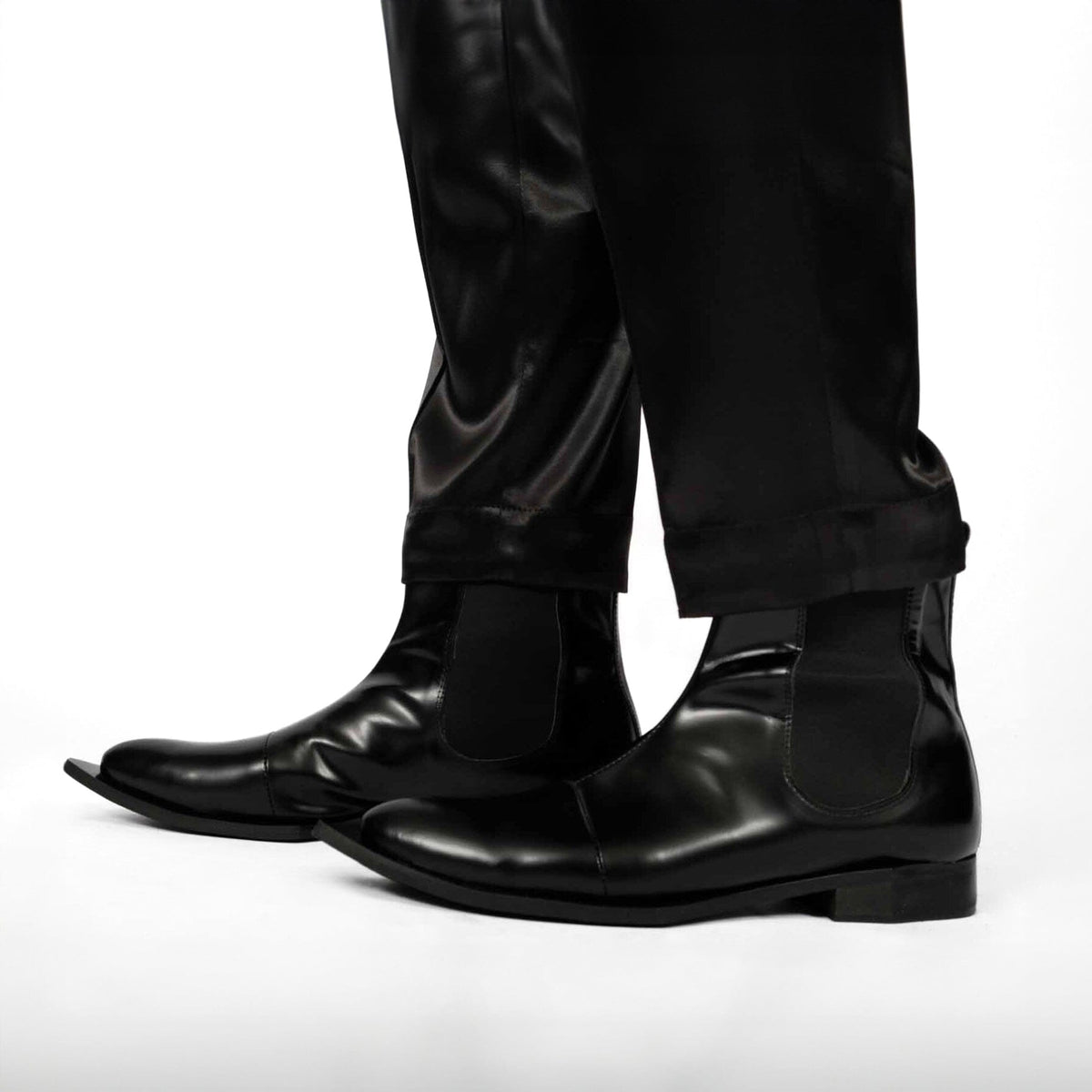 Ankle Cut Leather Boots with Pointed Toes – David's Road US